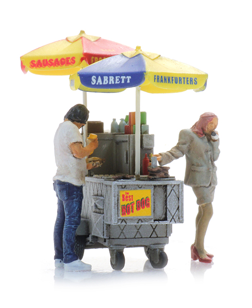 RoCo USA, Inc. NYC hot dog cart + two figures