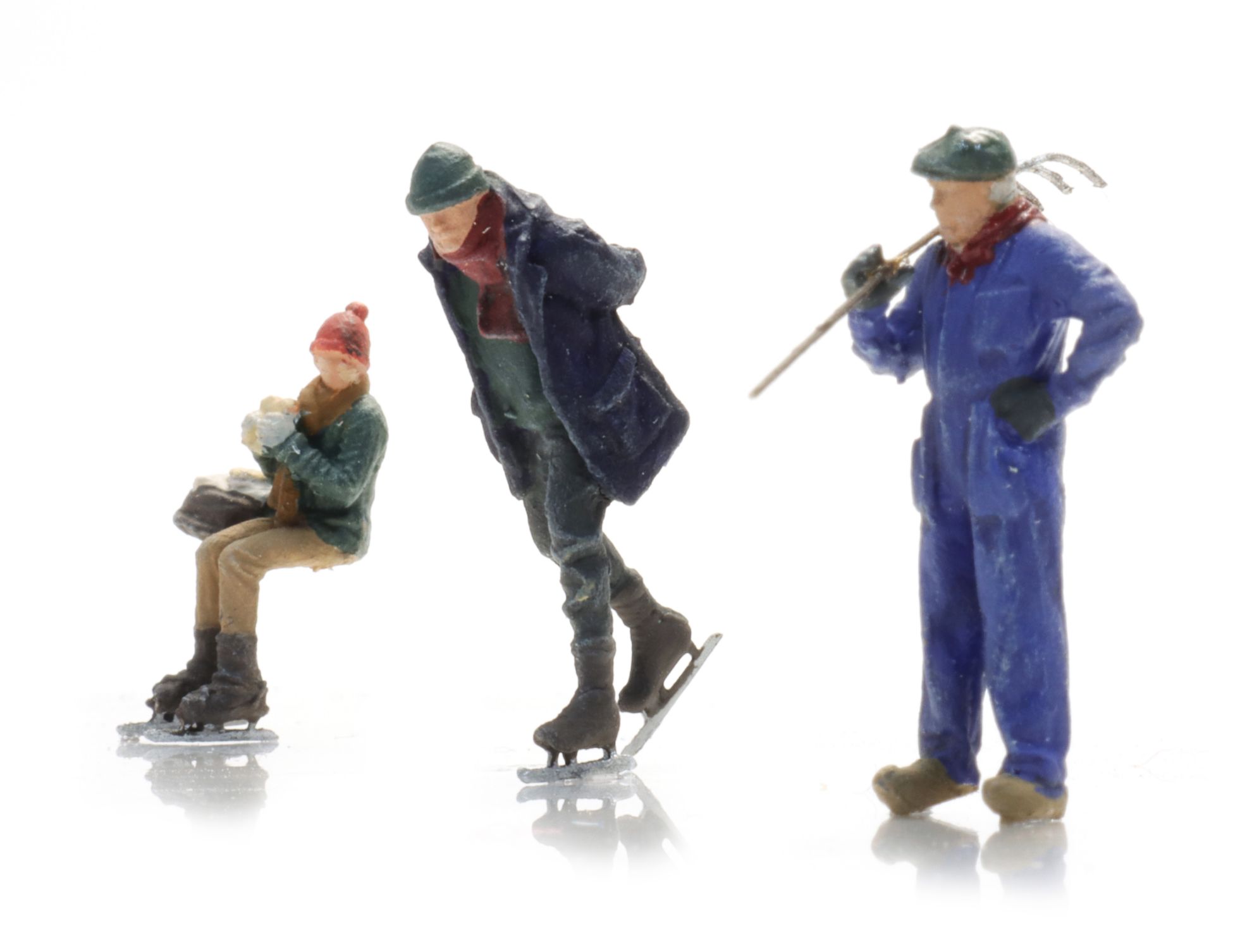 RoCo USA, Inc. Dutch ice skating scene