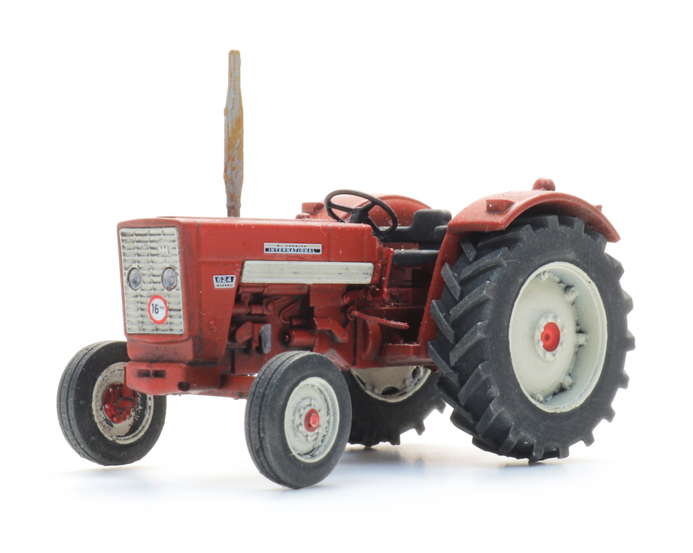 RoCo USA, Inc. McCormick International 624 tractor - Kit