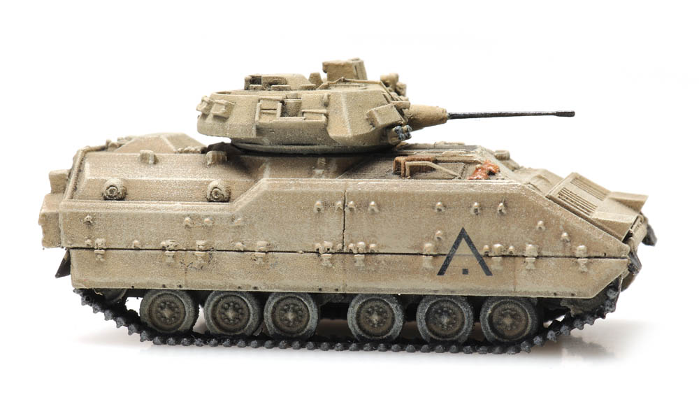 RoCo USA, Inc. US Army M2 Bradley, desert (train load)