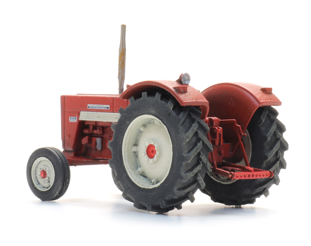 RoCo USA, Inc. McCormick International 624 Tractor