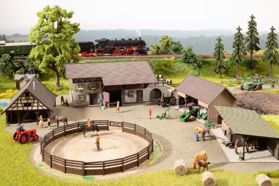 RoCo USA, Inc. Farmhouse